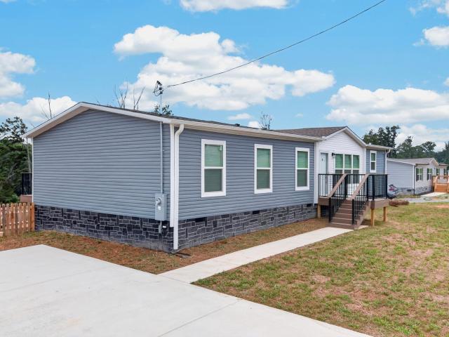 245 Laura Boling Loop Rd