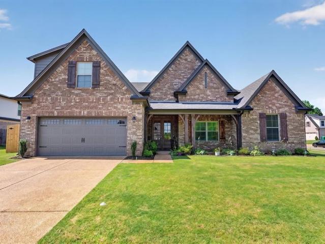 245 Laurel Wood Ln, Oakland, TN 38060