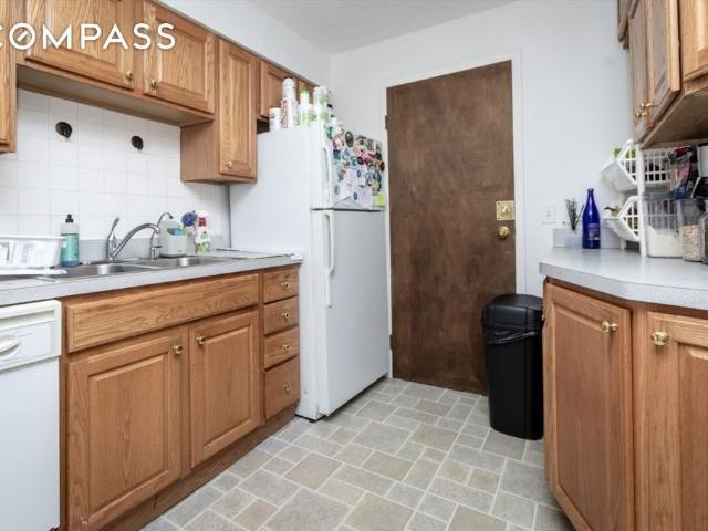 245 Lafayette St 2D, Salem, MA