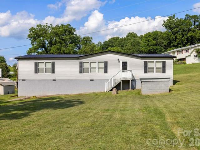 245 Mountain Grove Rd, Canton, NC 28716