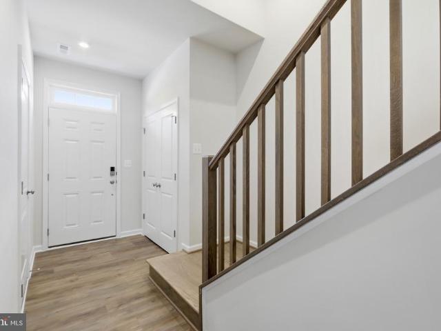 245 Monteith Dr