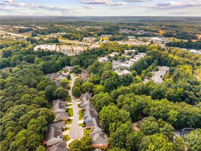 245 Mallard Pointe Way