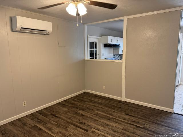 245 Northview Dr, Universal City, TX 78148 | MLS #1932 | Compass