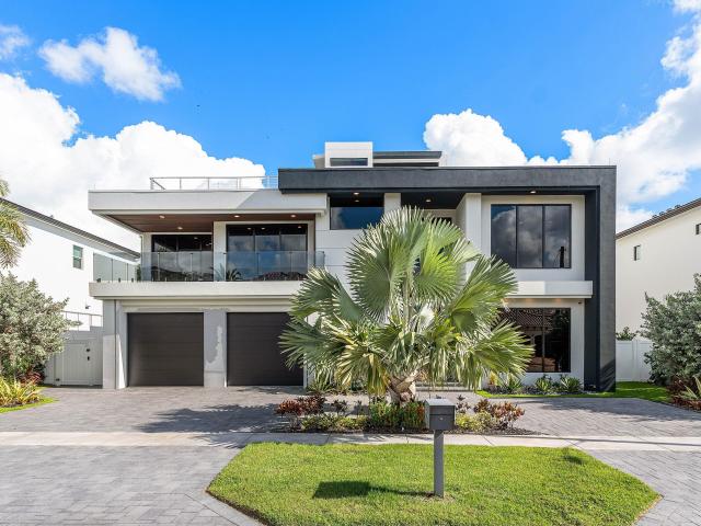 245 NE 6th Ct, Boca Raton, FL 33432 | MLS #R11135