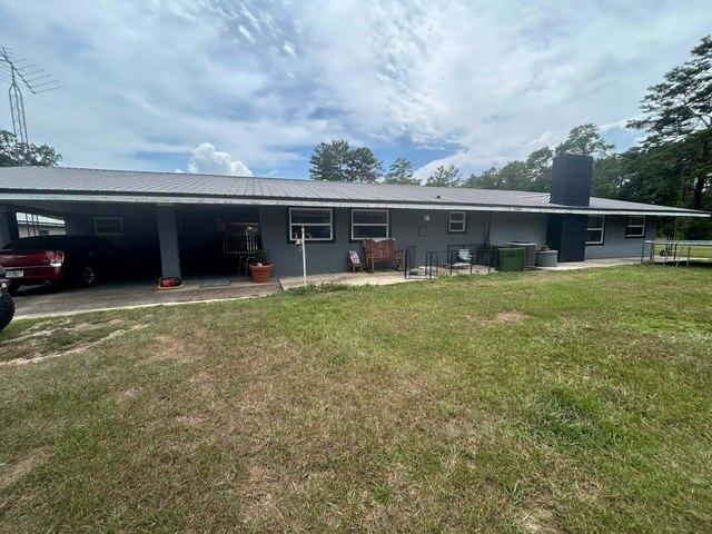 245 S Tram Rd, Ponce de Leon, FL 32455