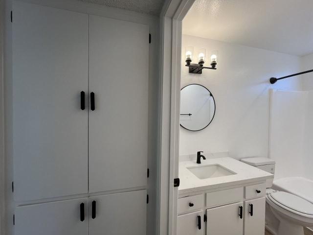 245 South Serrano Ave 1 Bedroom Apartment for Rent at 245 S Serrano Ave, Los Angeles, CA 90004 Wilshire Center Koreatown