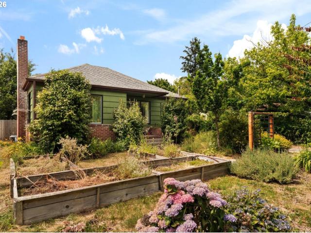 245 SE 108TH AVE