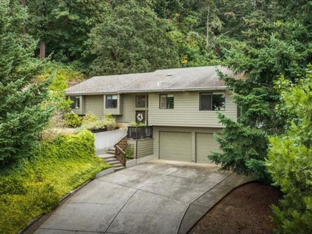 245 Silver Loop, Silverton, OR 97381