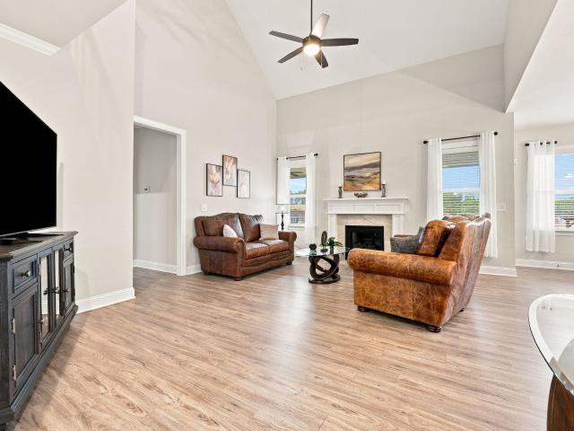 245 Stephens Way