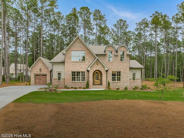 245 Paulson Ct, Pinehurst, NC 28374