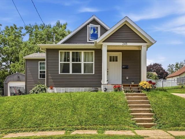 245 Pear St, Dubuque, IA 52003