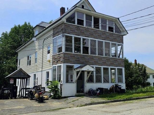 245 Pine St, Rumford, ME 04276