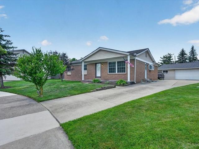 245 Roseland Dr, Canton, MI 48187