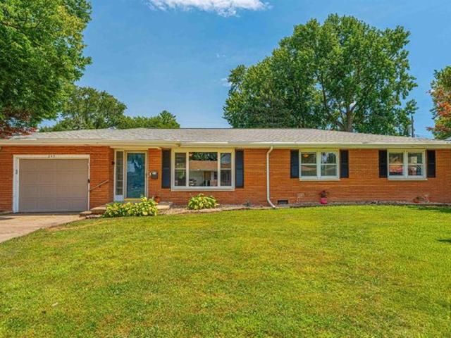245 Regent St, Lincoln, IL 62656