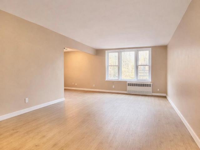 245 Rumsey Rd, Unit 3E, Yonkers, NY 10701 | MLS #979032 | Compass