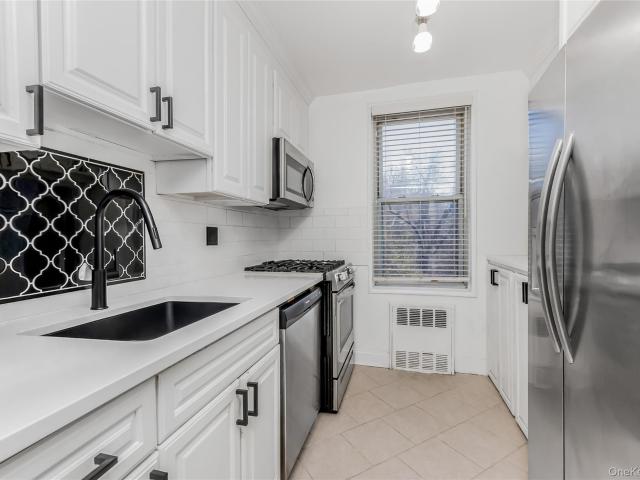 245 Rumsey Rd, Unit 5G, Yonkers, NY 10701 | MLS #956689