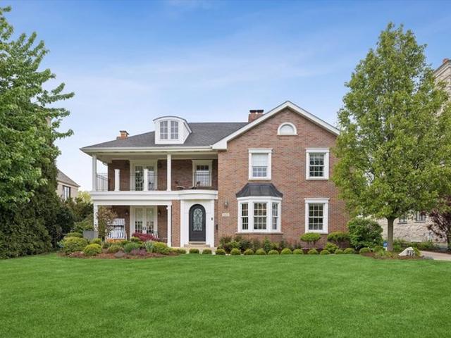 245 W Winthrop Ave, Elmhurst, IL 60126