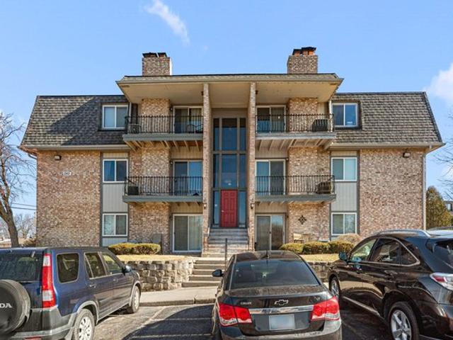 245 W Joliet St Apt 103, Schererville, IN 46375