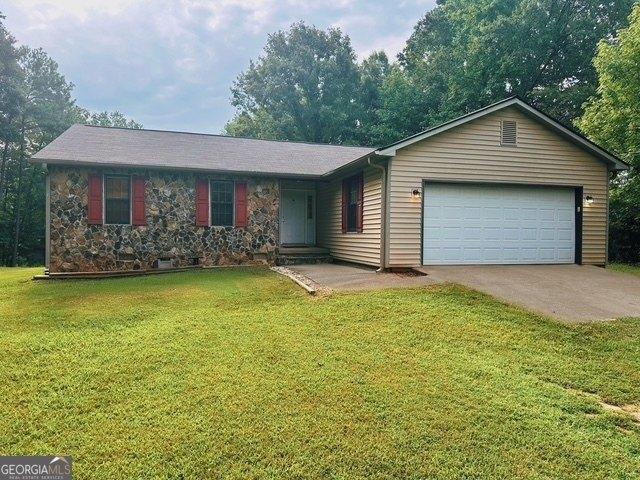245 W Kelly Lake Rd, Brooks, GA 30205