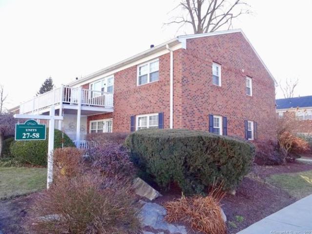 245 Unquowa Rd #27, Fairfield, CT 06824