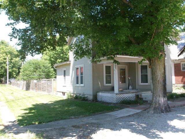 2464 E Broadway Street