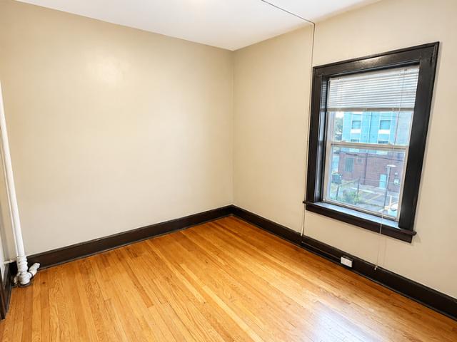 2464 Harney Street 1 Bedroom Apartment for Rent at 2464 Harney St, Omaha, NE 68131 Park East