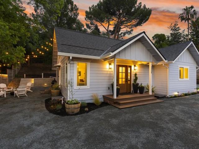 2464 Larkey Ln, Walnut Creek, CA 94597