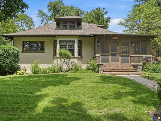 2464 Sewell St, Lincoln, NE 68502