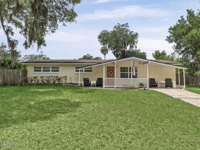 2464 Spokane Ave E, Atlantic Beach, FL 32233