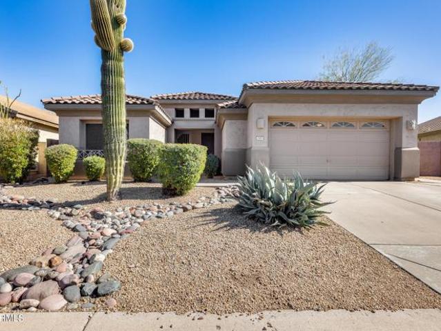 2465 N Raven Cir, Mesa, AZ 85207