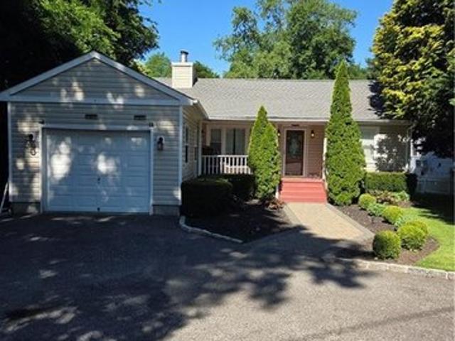 2465 New York Ave, Long Island, NY 11747