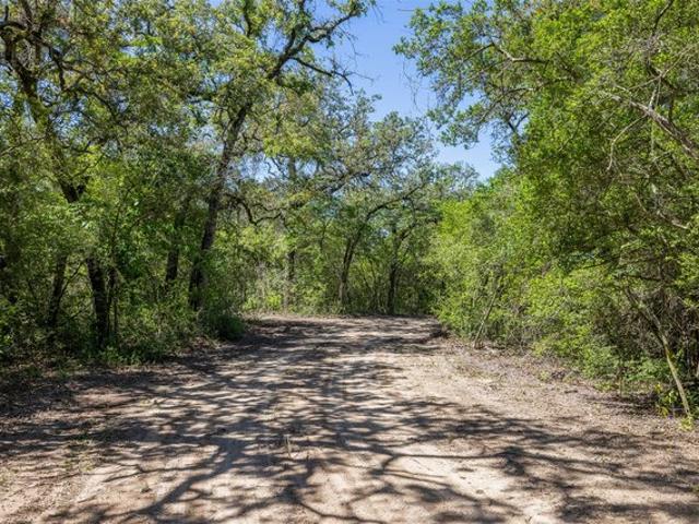 2465 County Road 58, Caldwell, TX 77836