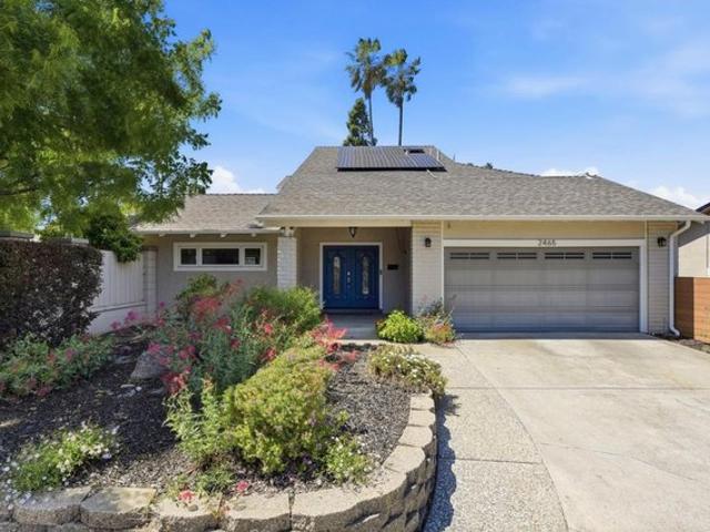 2465 Fenian Dr, Campbell, CA 95008