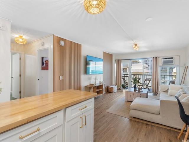 2465 Kuhio Ave Unit 1204, Honolulu, HI 96815