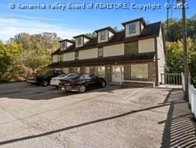 24664 Daniel Boone Pkwy, Peytona, WV 25145