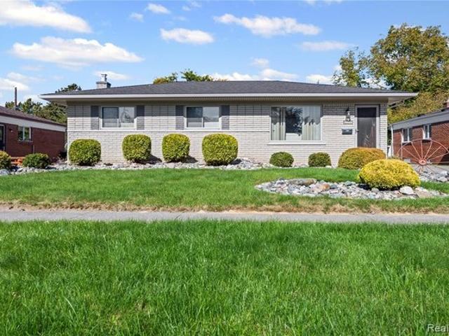 24664 Orchard St, Taylor, MI 48180