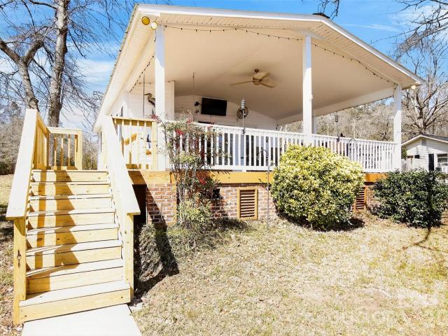 2466 Cottage Lane