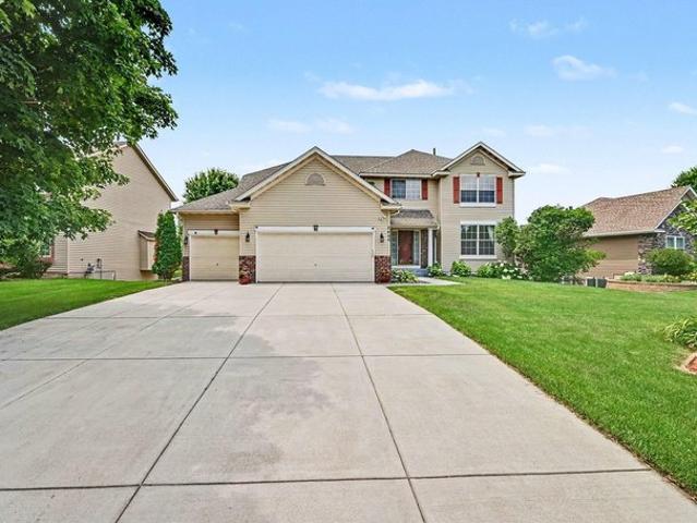 2466 Lone Eagle Trl, Woodbury, MN 55129