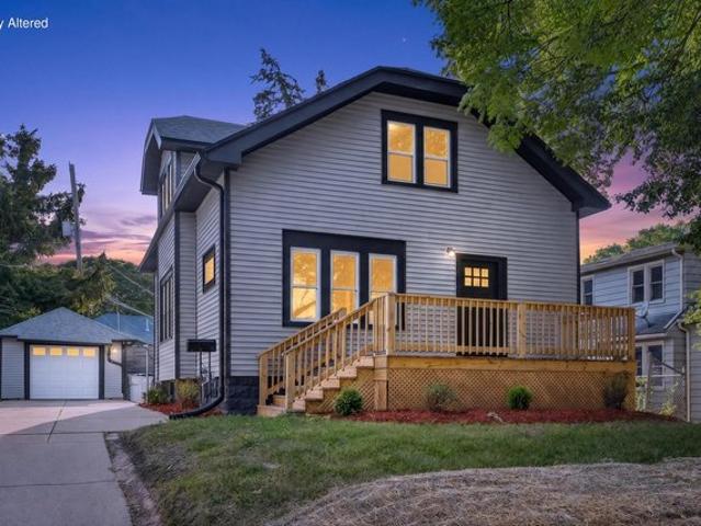 2467 N 57th St, Milwaukee, WI 53210