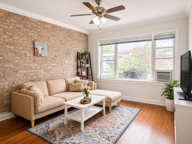 2467 N Clark St, Unit 2, Chicago, IL 60614 | MLS #12625 | Compass