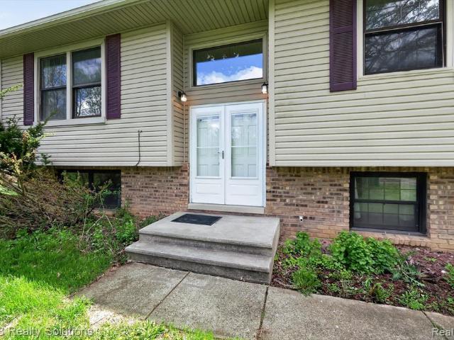 2467 N Lake George Road
