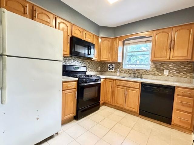 2467 State Rt10 BLDG 14 1B #