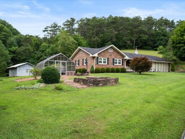 2467 Walkers Creek Road