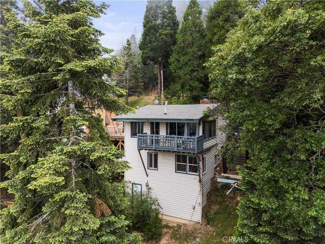 24682 Lake Gregory Dr, Crestline, CA 92325