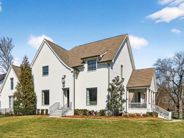 2468 Abbott Martin Rd, Nashville, TN 37215