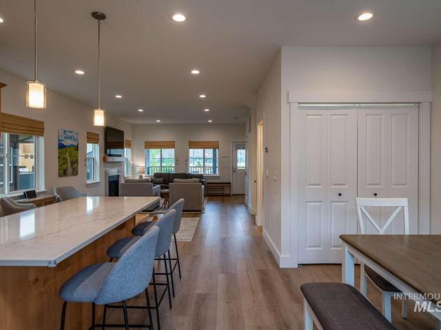 2468 Shenandoah Dr