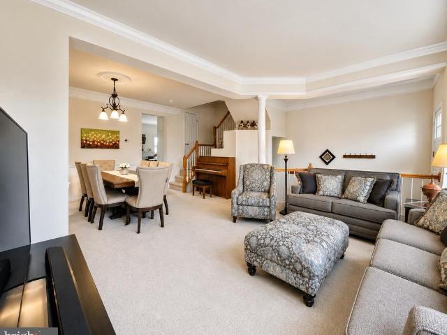 24697 Siltstone Square