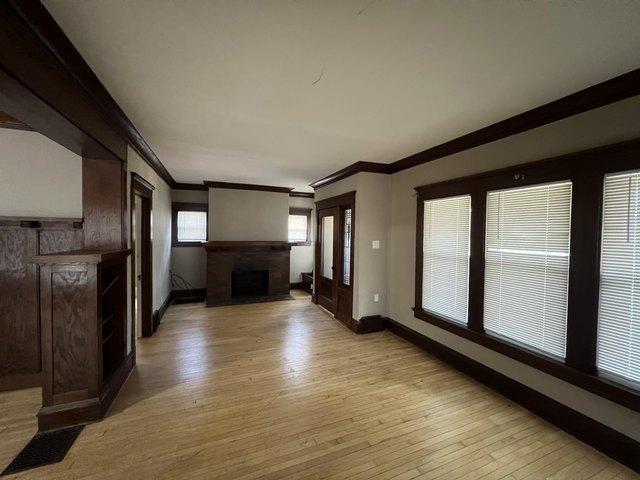 2469 N 46th St, Milwaukee, WI 53210
