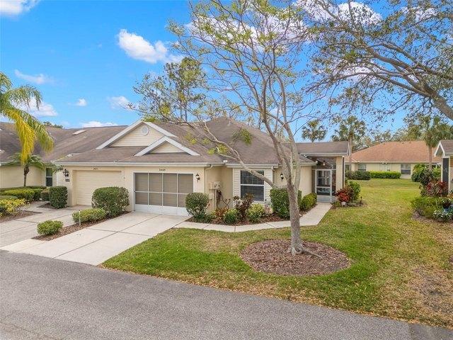 2469 Nantucket Harbor Loop Unit 123, Sun City Center, FL 33573
