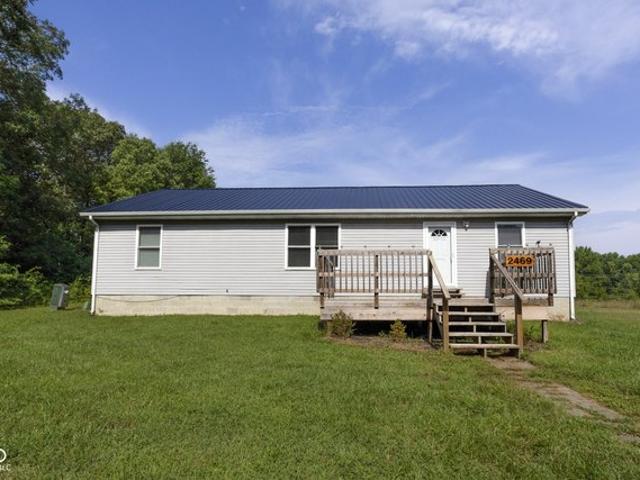 2469 Country Manor St, North Vernon, IN 47265